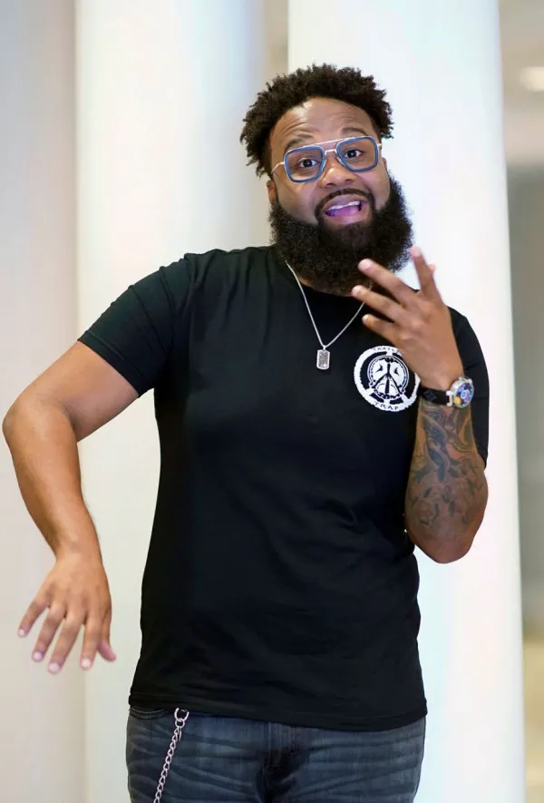 Random Artist Generator 👑