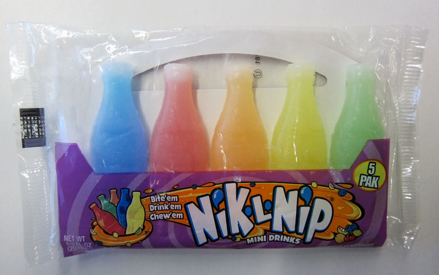 Random Candy Generator 🍡🍭🍬