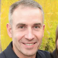 Random Face Generator 👨👧👦